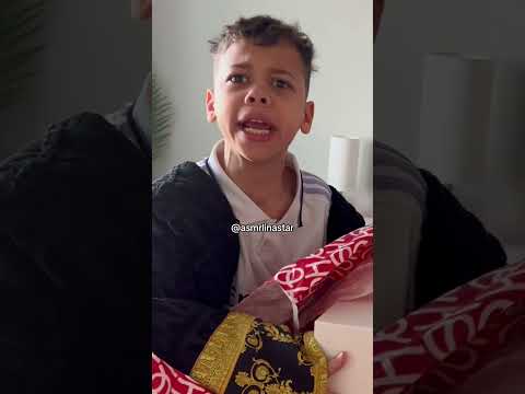 Son HATES Apple Vision pro gift LOVES toy BETTER 😳😳😳