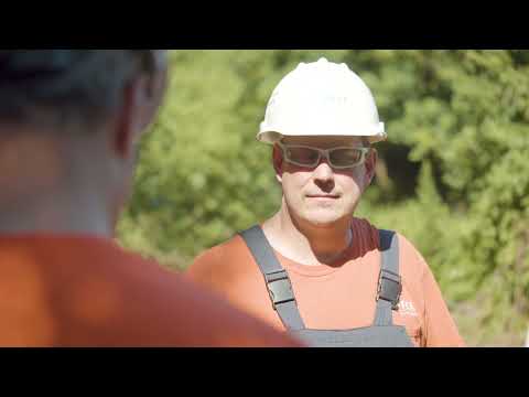 PECO Celebrates National Lineworker Day