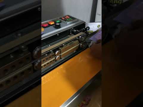 Proses pembuatan kemasan standing pouch ziplock