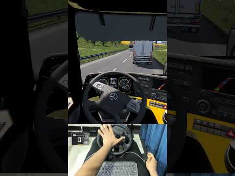 Panic Mode : Activated 😨😰 #eurotrucksimulator2 ets2 #actros #truckersmp #shorts