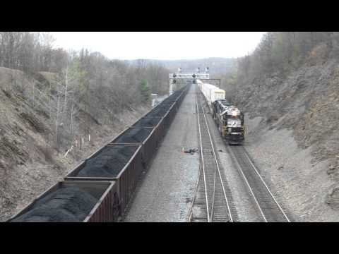 NS 25Z meets a '53,000 hp' C91 coaldrag at SLOPE