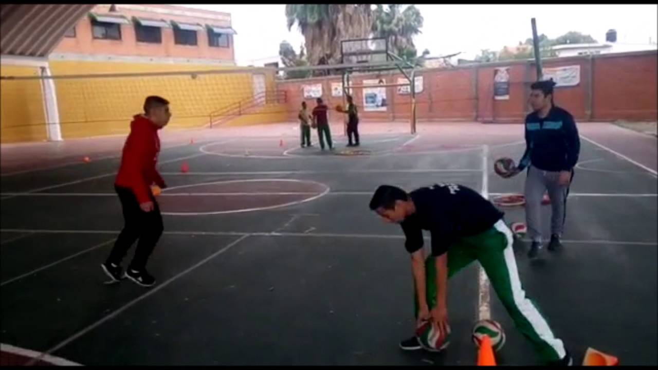 Fundamentos de voleibol bloqueo y golpe bajo