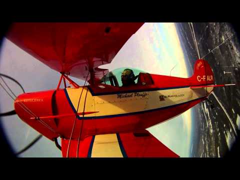 Lomcovak in a Pitts Special