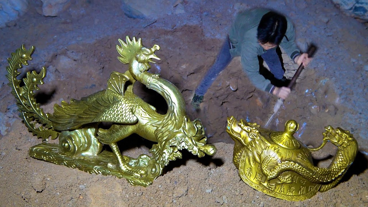 People successfully discovered the treasure hidden under the giant mud ...