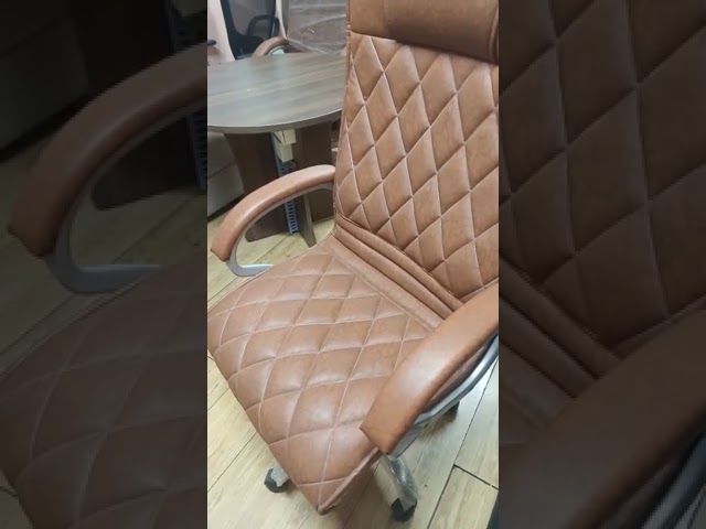 Lounge Chair - Revolving White Colour Chair Trader - Wholesaler ...