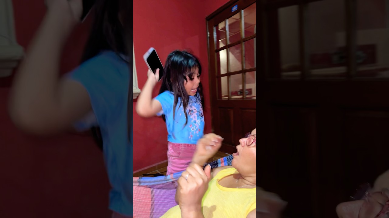 Por quitarle el teléfono me dijo así 😱 #shorts #youtubeshorts #video #viralshorts