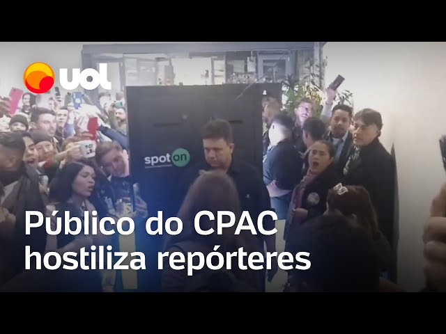 Repórter da CNN é hostilizada em ato conservador em Balneário Camboriú