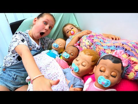 Ruby BABYSITTING Baby Doll Toys! Kids Pretend Play cleaning and feeding ...