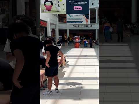 Menlo Park mall