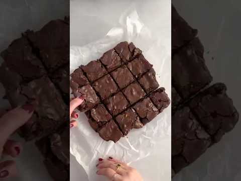 Quick and easy brownies - no mixer, just delicious!