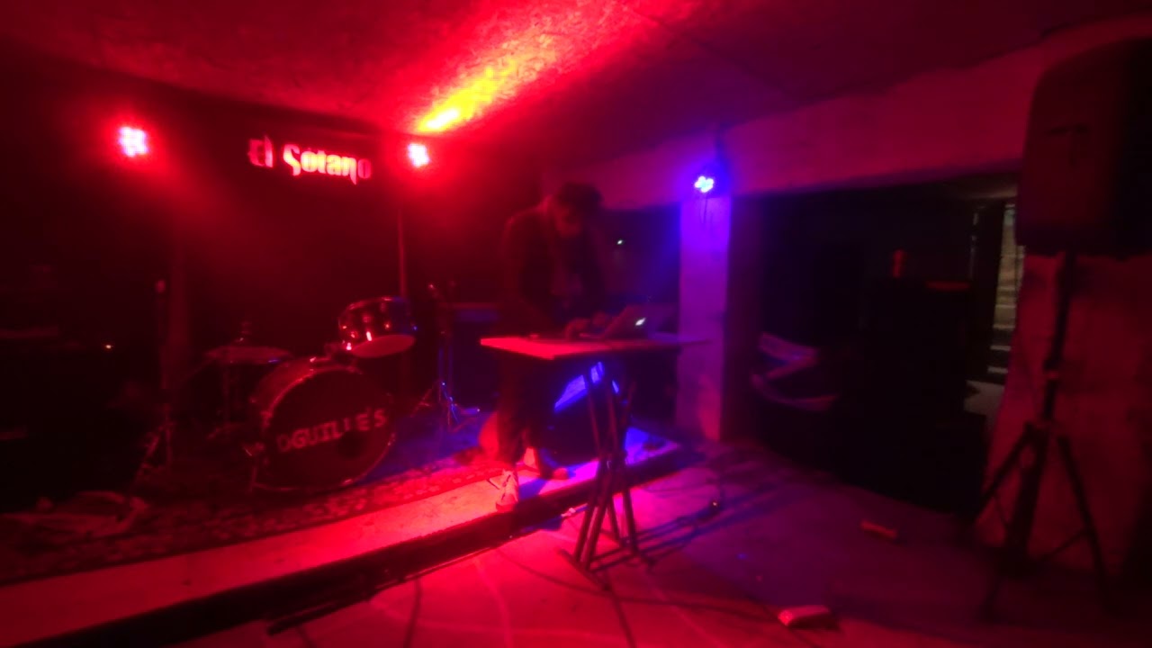 LA EFERVESCENCIA, ACOTACIONES - Tsonami Ediciones