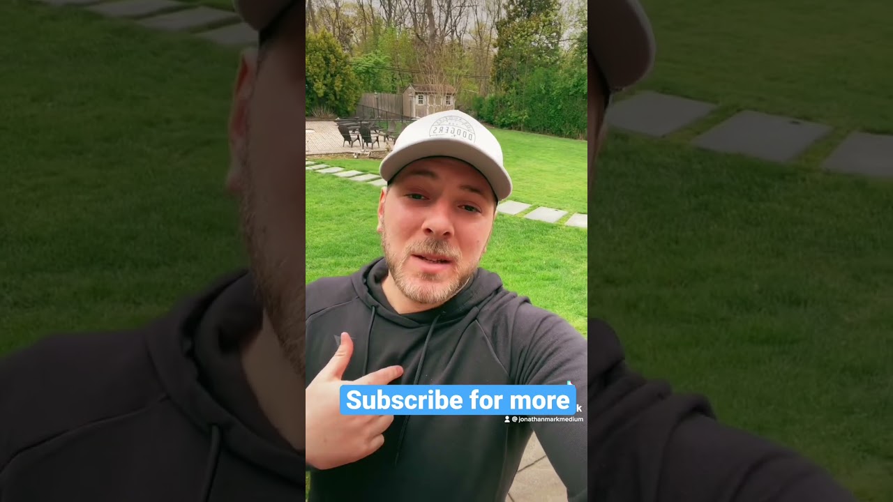 Freaked out a stranger w/ secret no one knew #shortsvideo #medium #youtubeshorts #youtube #shorts