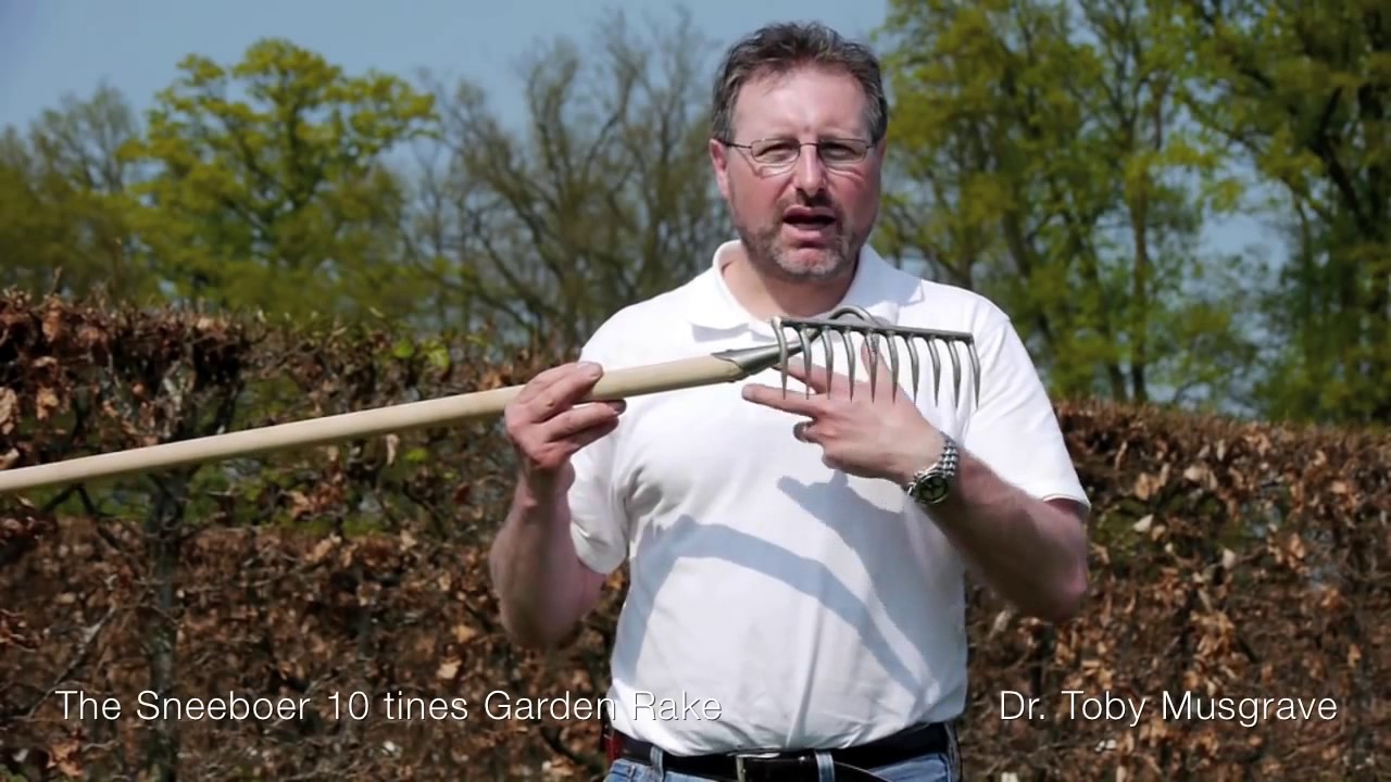 The Sneeboer 10 tines Garden Rake