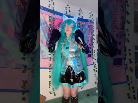 Miku 🤝 dance emotes #phonk #music #miku #hatsunemiku #vocaloid #cosplay #cosplaygirl #dance