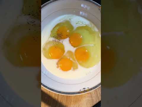 How to cook fluffy Scrambled Eggs with Milk 🍳 ASMR 😍 #asmr #themerkelsfamily #scrambledeggs