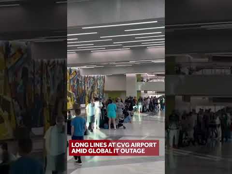 The long lines CVG airport 🛫 after Microsoft computer glitch