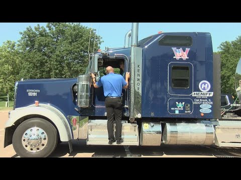 Young Drivers Learn to 'Share the Road'
