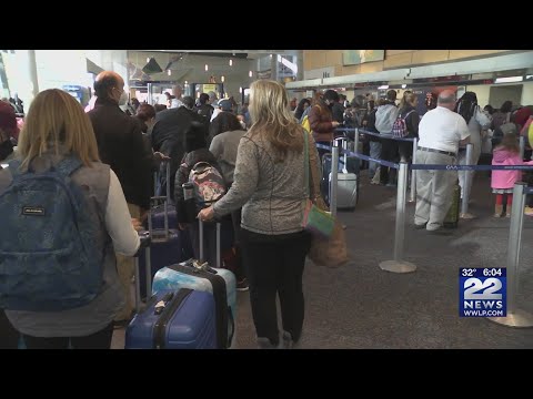 Holiday rush begins at Bradley International Airport