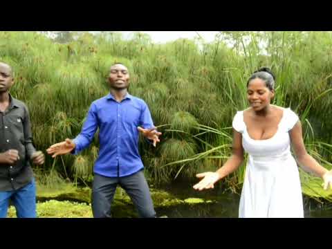 Indirimbo nziza cyane ya Charlotte Nzayituriki yitwa dufite umurengezi