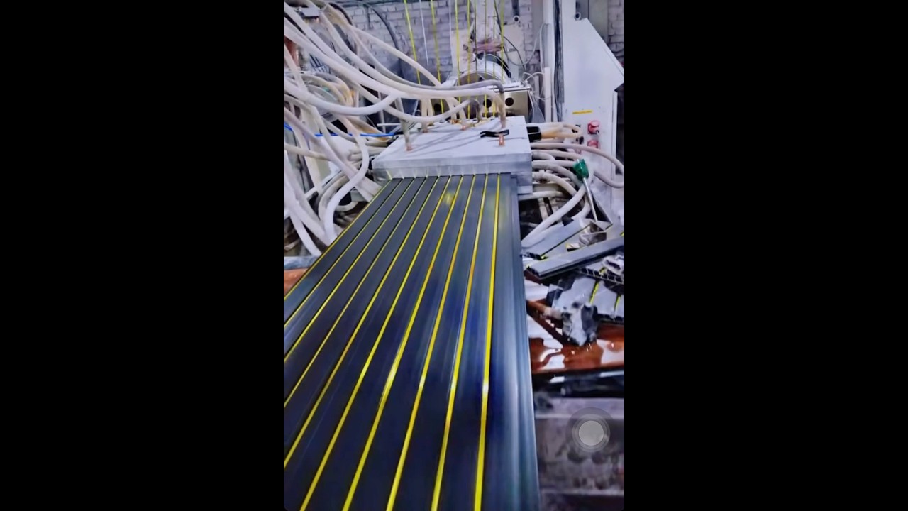 PVC fluted panel making machine/PVC wall panel extrusion production line