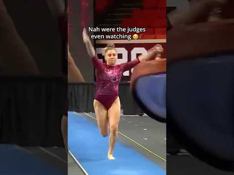 How do these college judges miss basic deductions sometimes😭🙏 #gymnastics #ncaa #vault #college