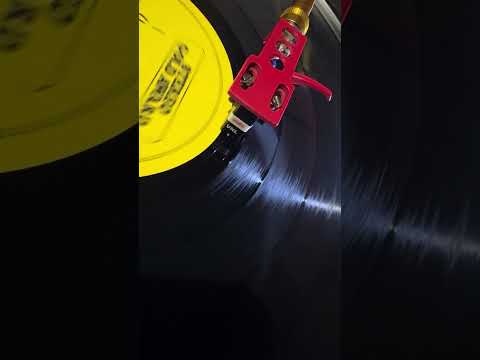 The runout groove - sounds better than a lot of modern music !!
