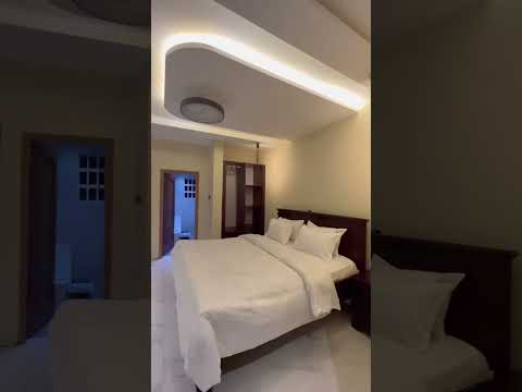 Touring a $100/night Staycation Hotel in Accra, Ghana