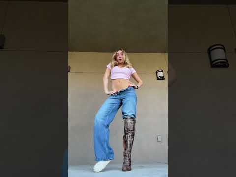 day 1!!???????? Do we like the Outfit?! #stagecoach #stagecoachfits #transition #festivalseason #music