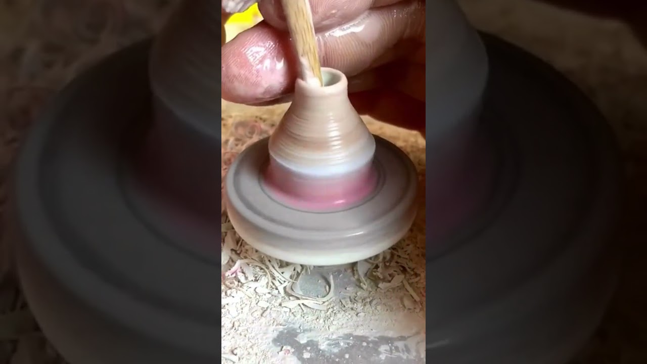 making mini pottery vase #craft #pottery #miniature #clayart