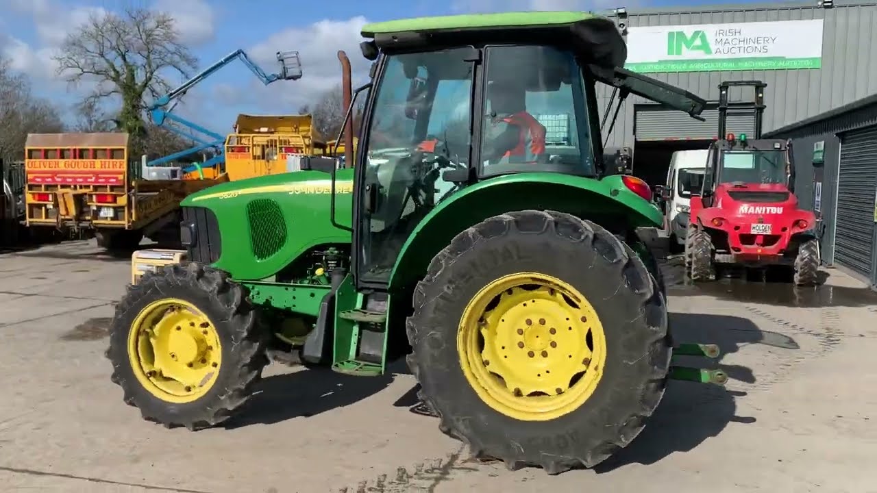 John Deere 5620 4WD Tractor