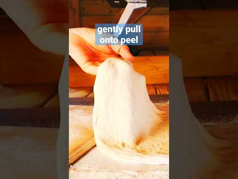 To Make Pizza, Dust your Wooden Pizza Peel with FINE SEMOLINA! 🍕🔥