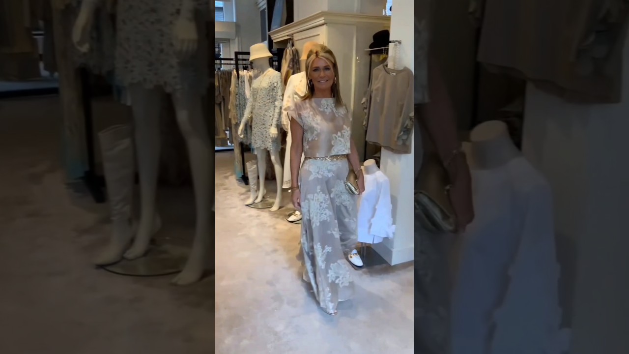 BEAUTIFUL STYLISH women's clothing DRESSES 👗 #clothing #fashion #stylish #dressess