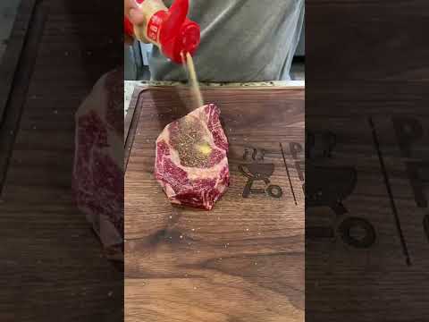 Ribeye Steak vs Chuck Steak! Who will win???