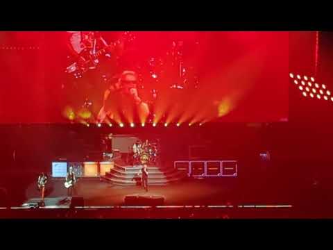 Watch Guns N’ Roses Play Their Cover Of New York Dolls’ “Human Being ...