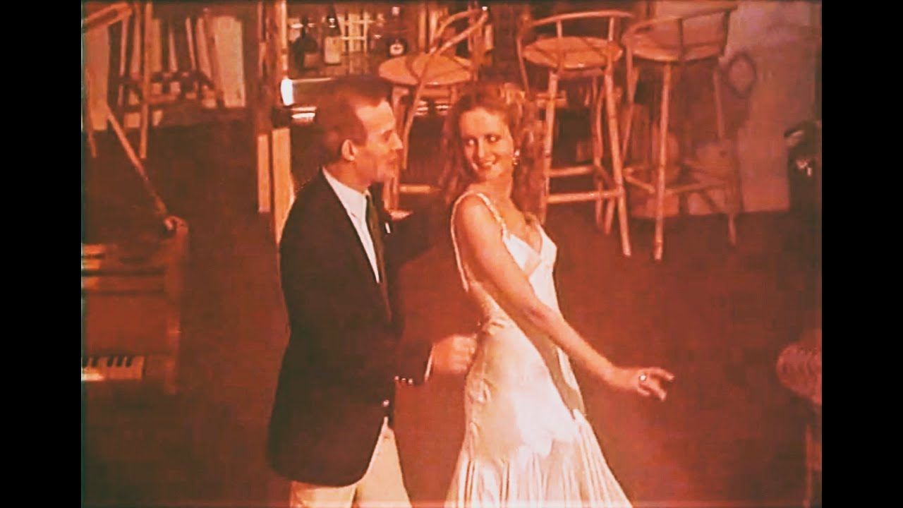 THERE GOES THE BRIDE (1980) Clip  - Twiggy and Tom Smothers Musical Number [LYRICS]