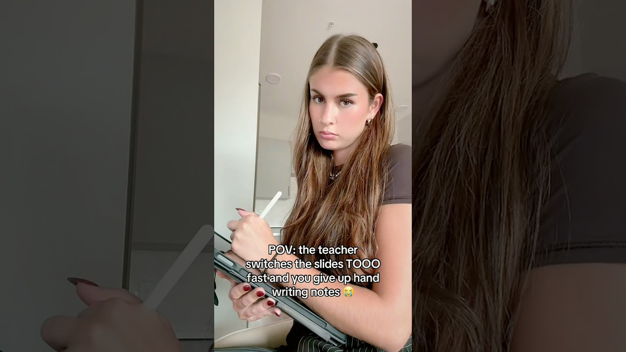 How to TAKE NOTES during a LECTURE 📝⚡️ #studytips #collegelife #studysmart