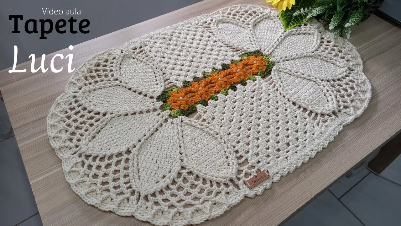 Tapete Luci em crochê/ oval / lindo fácil de fazer