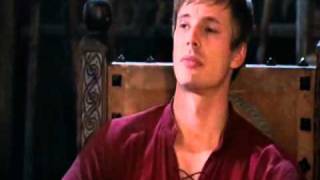 Épisode Gilli S03E11 - Merlin (2008) Saison 3