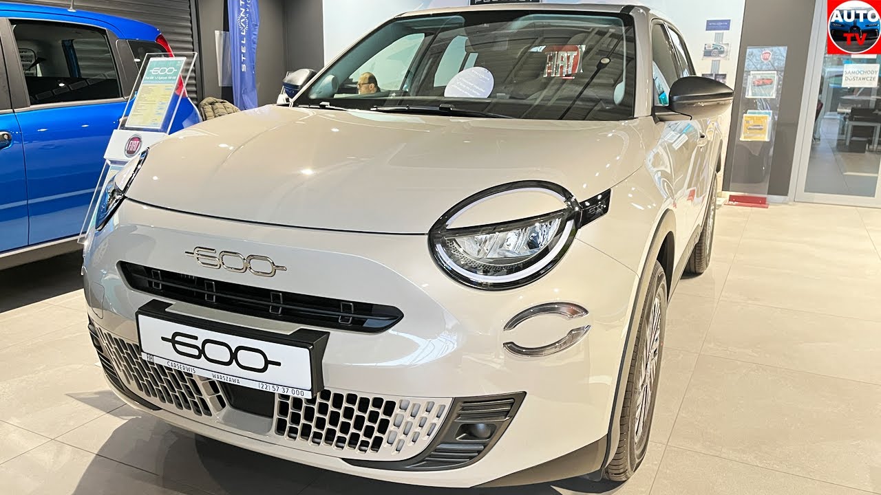 2025 Fiat 600 Hybrid Review: The PERFECT City Crossover? | FIRST LOOK