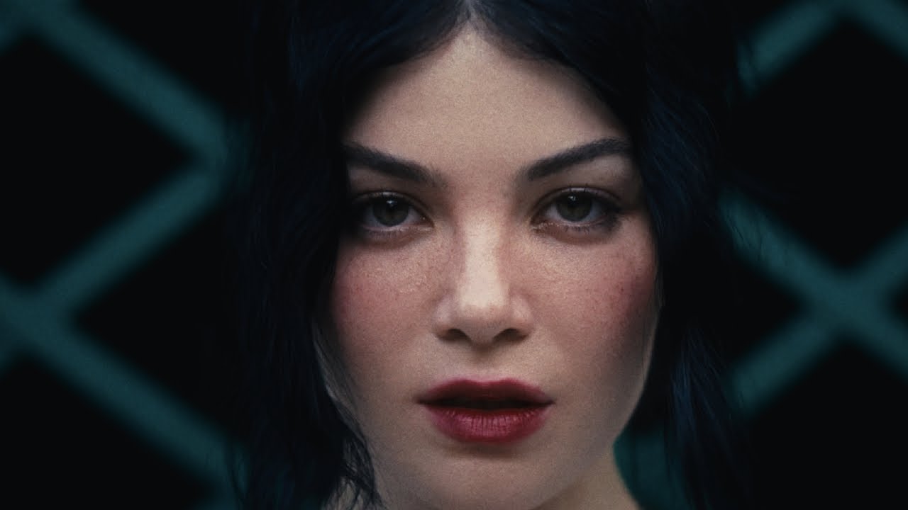 Andreea Oprea - Lasă-mă în ploaie (versuri) - Trăiește Muzica