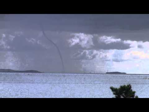 Wind~ en waterhozen en orkanen | Ahmehoela