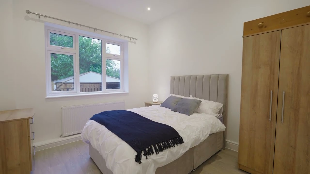 Take a Virtual Tour of Hollyfield House - ivolve Care & Support