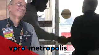 Greeter Overview | What is a greeter? - Zippia