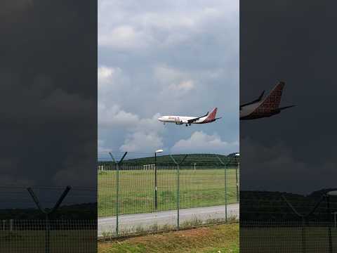 BATIK AIR!!! REAL SOUND OF BATIK AIR LANDING AT KLIA MALAYSIA #airplane #aviation #airline #klia