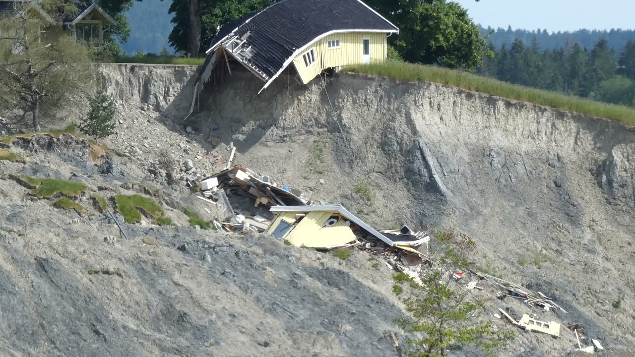 Gjerdrum landslide six months later. Skredet i Gjerdrum 30.12.2020 6 måneder etter.