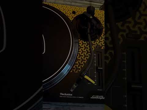 Technics SL 1200 M7B Lamborghini Yellow / Green