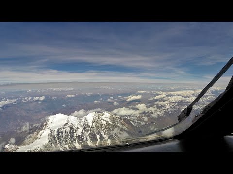 Visual into La Paz, Bolivia