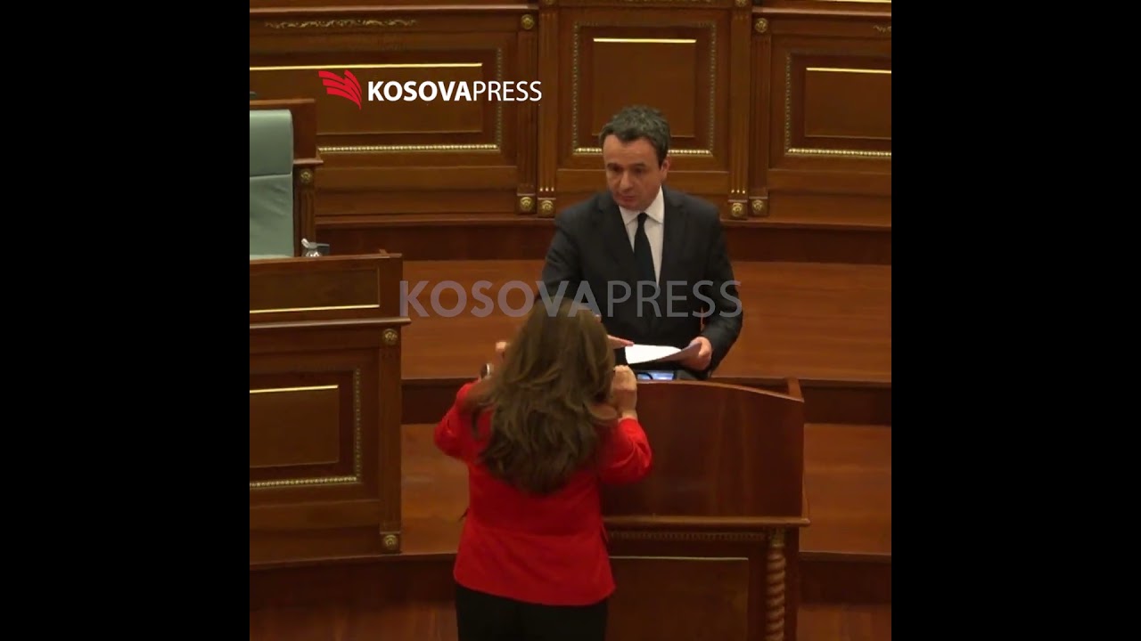 Deputetja Musliu ia kap mikrofonin Kurtit: Kthehu në temë e mos shit përralla