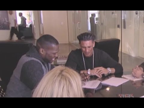 50 Cent Signing Contract with DJ Pauly D (2012)