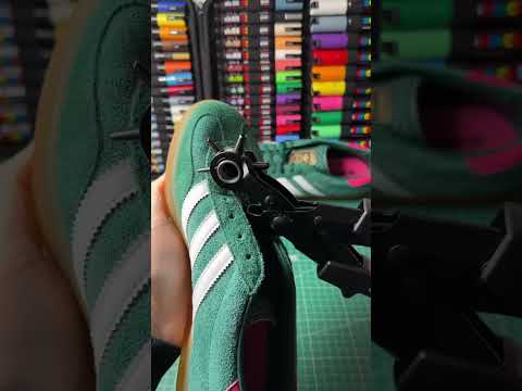 Customizing THE Adidas Gazelle 💚💖 #adidassneaker #shorts #adidas #shoes #unboxing #sneakers